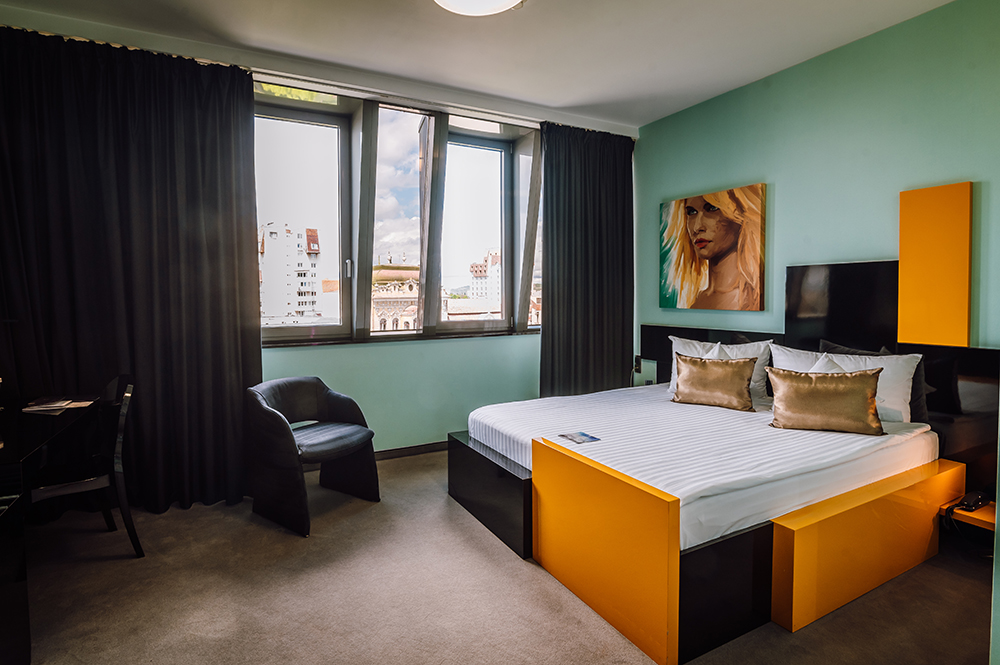 Deluxe Double Rooms – Hotel Plaza V Executive